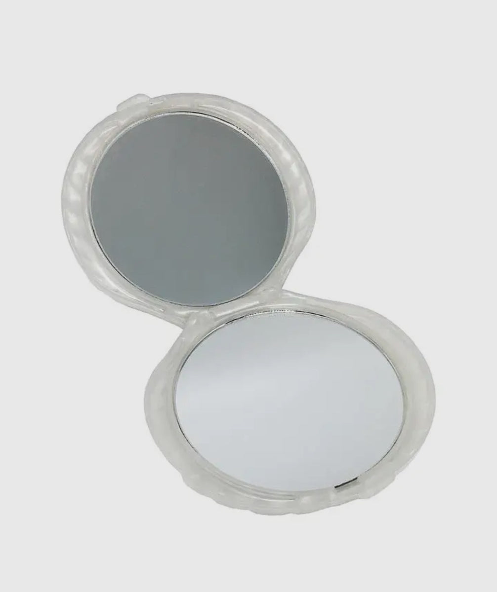 Seashell Compact – Wishbone Reserve Baltimore